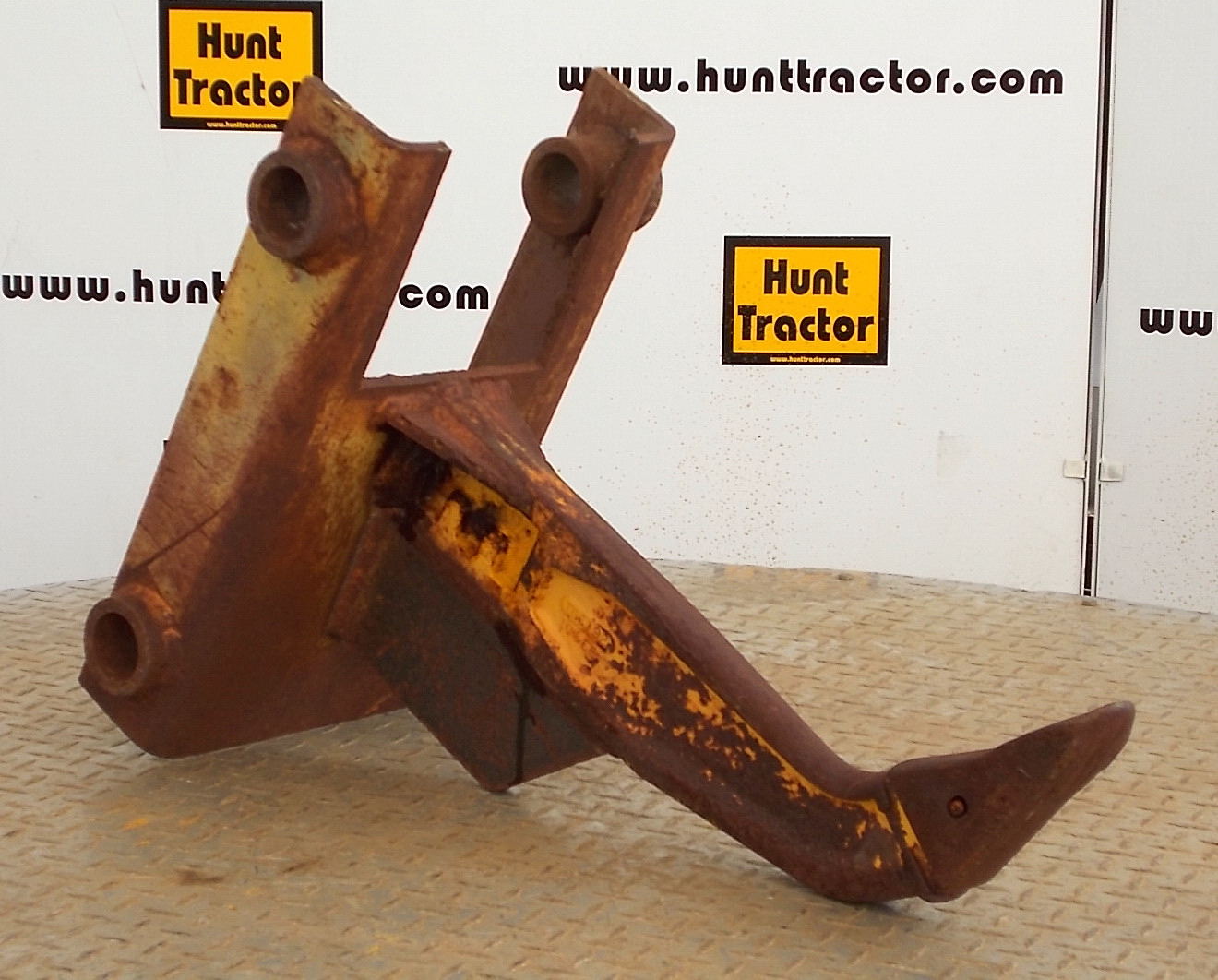 Used JCB 214 Pin-On Backhoe Ripper For Sale