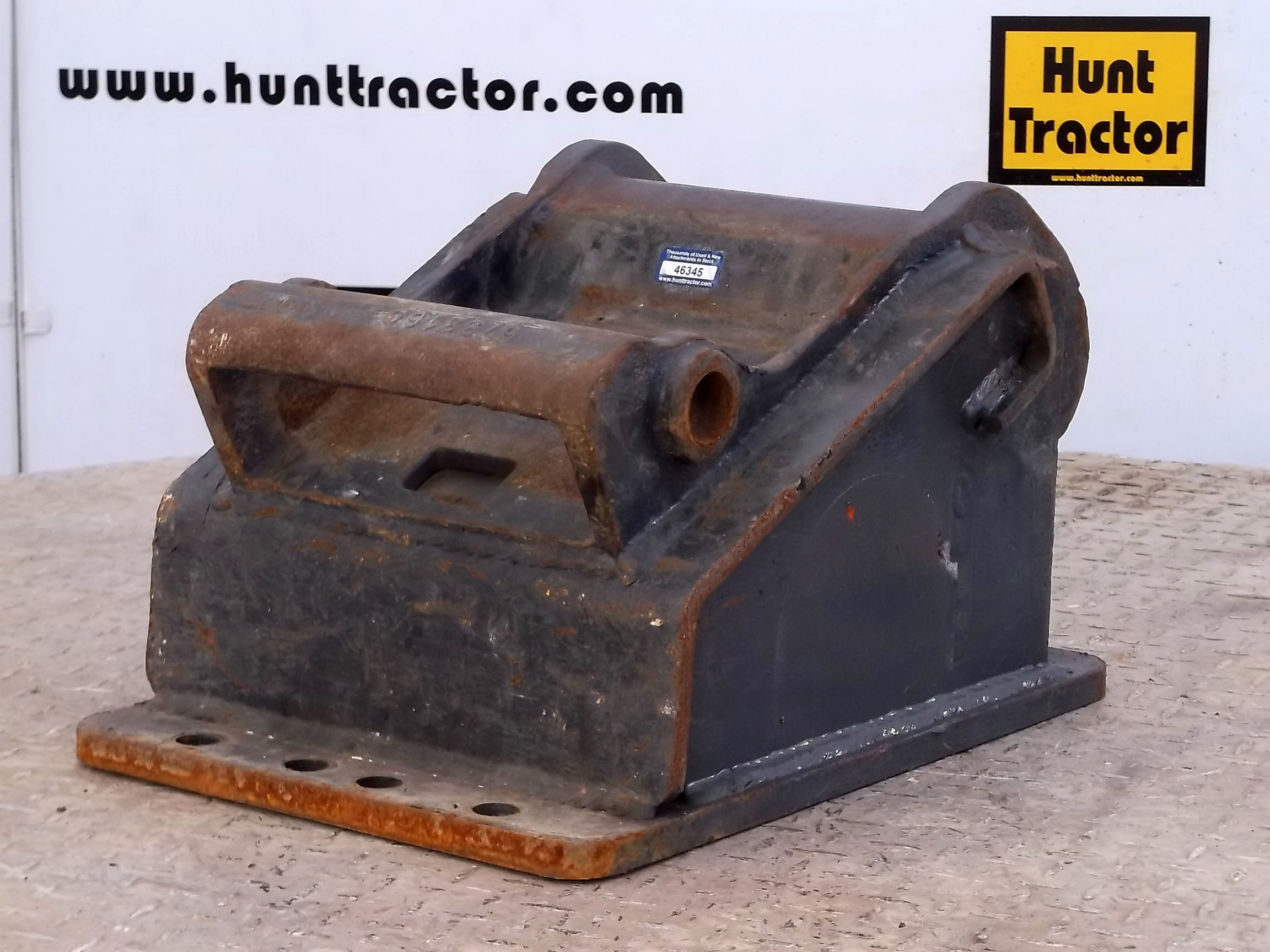 Hunt Tractor - Used Bobcat E26 Bobcat X-Change - Class II Adapter Plate ...
