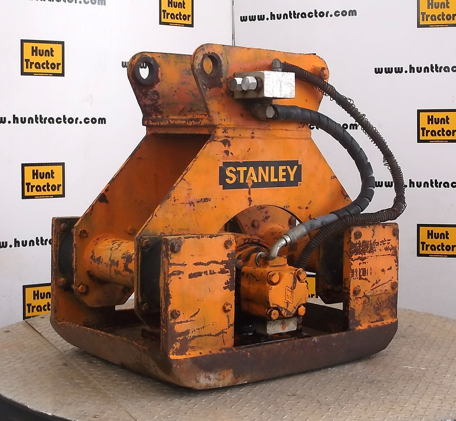 Used Pin-On Hydraulic Vibratory Plate Compactor for Standard Backhoe ...