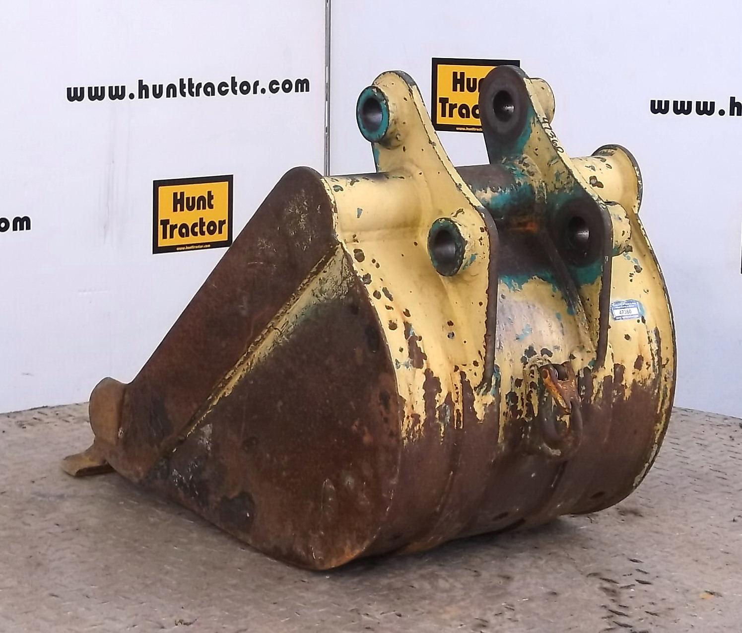 Used 18" John Deere 27D Pin-On Mini-Excavator Bucket For Sale