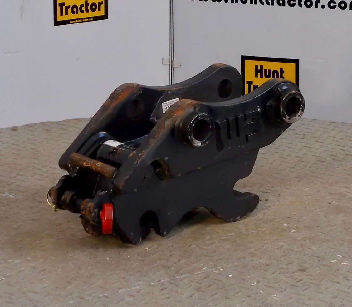 New Bobcat E26 Manual Pin-Grabber Quick Change For Sale