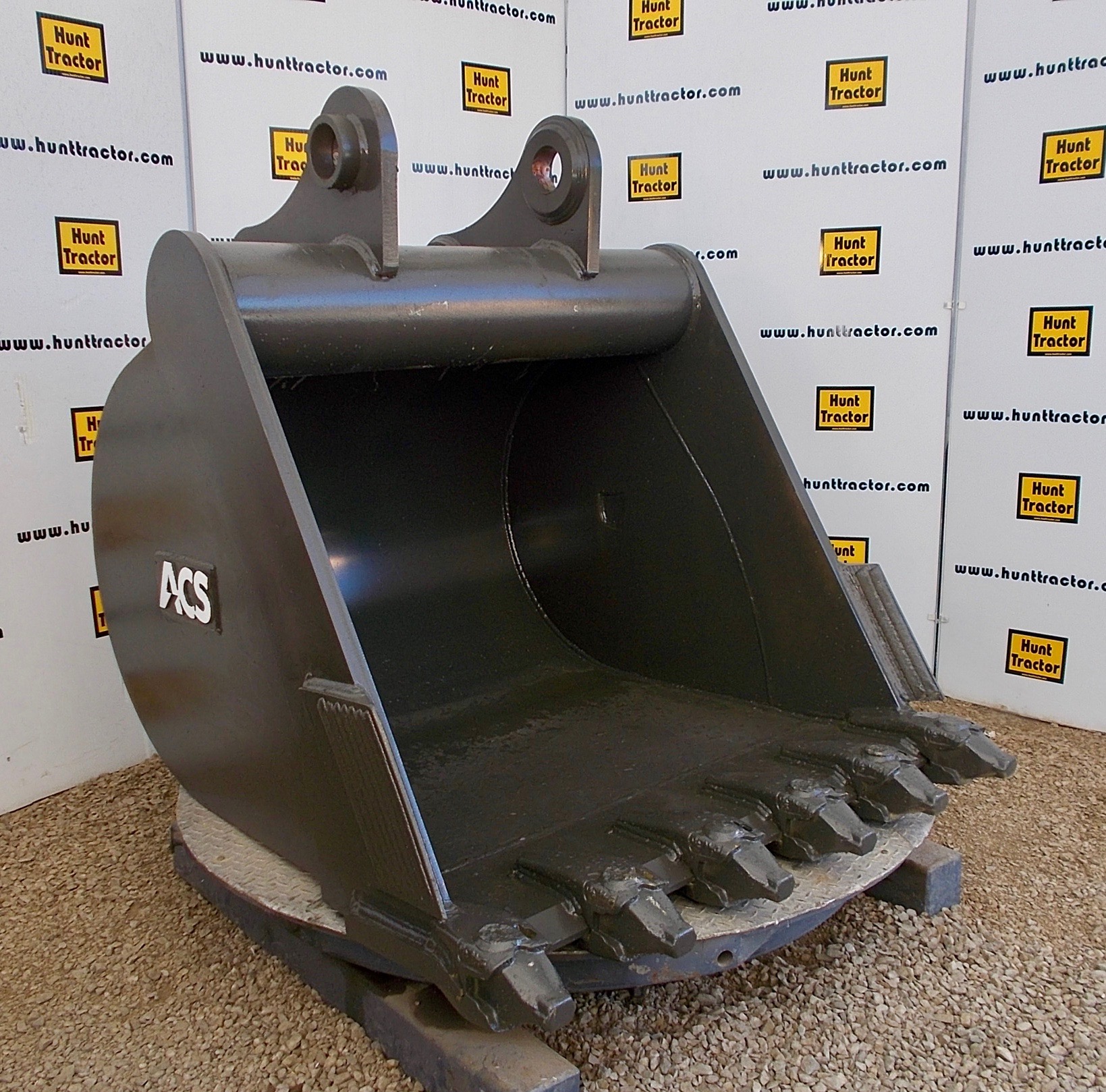 New 50" Volvo EC290B Pin-On Excavator Bucket For Sale