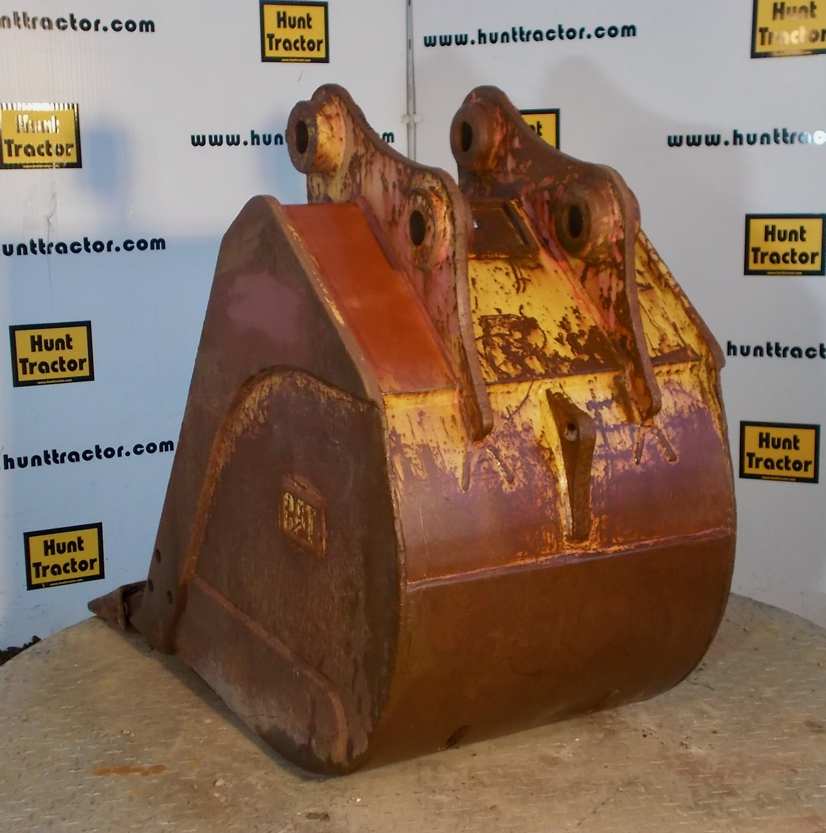 Used 24" Caterpillar 308C CR Pin-On Excavator Bucket For Sale