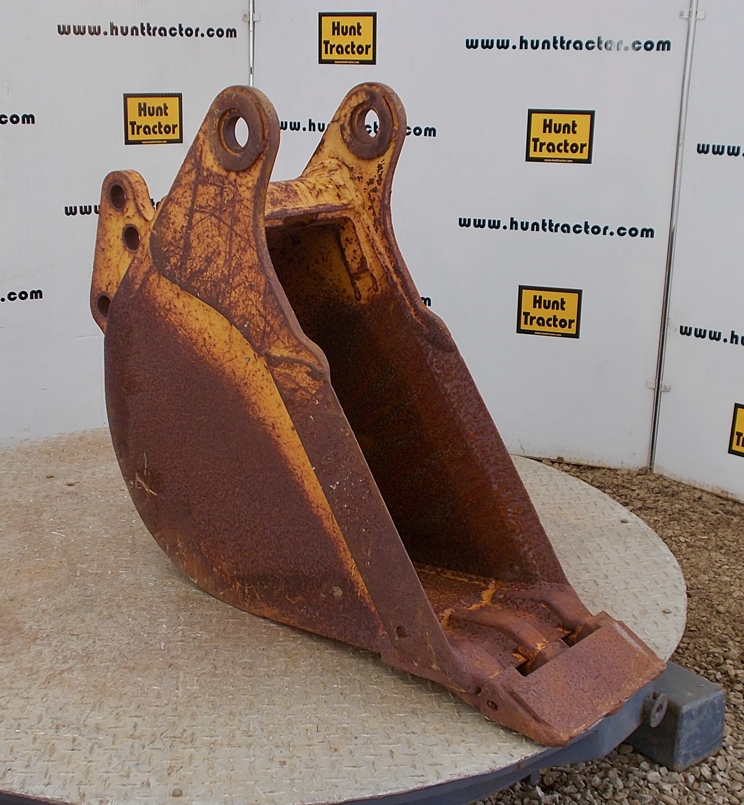 Used 12" Case 580 Super L Pin-On Backhoe Bucket For Sale