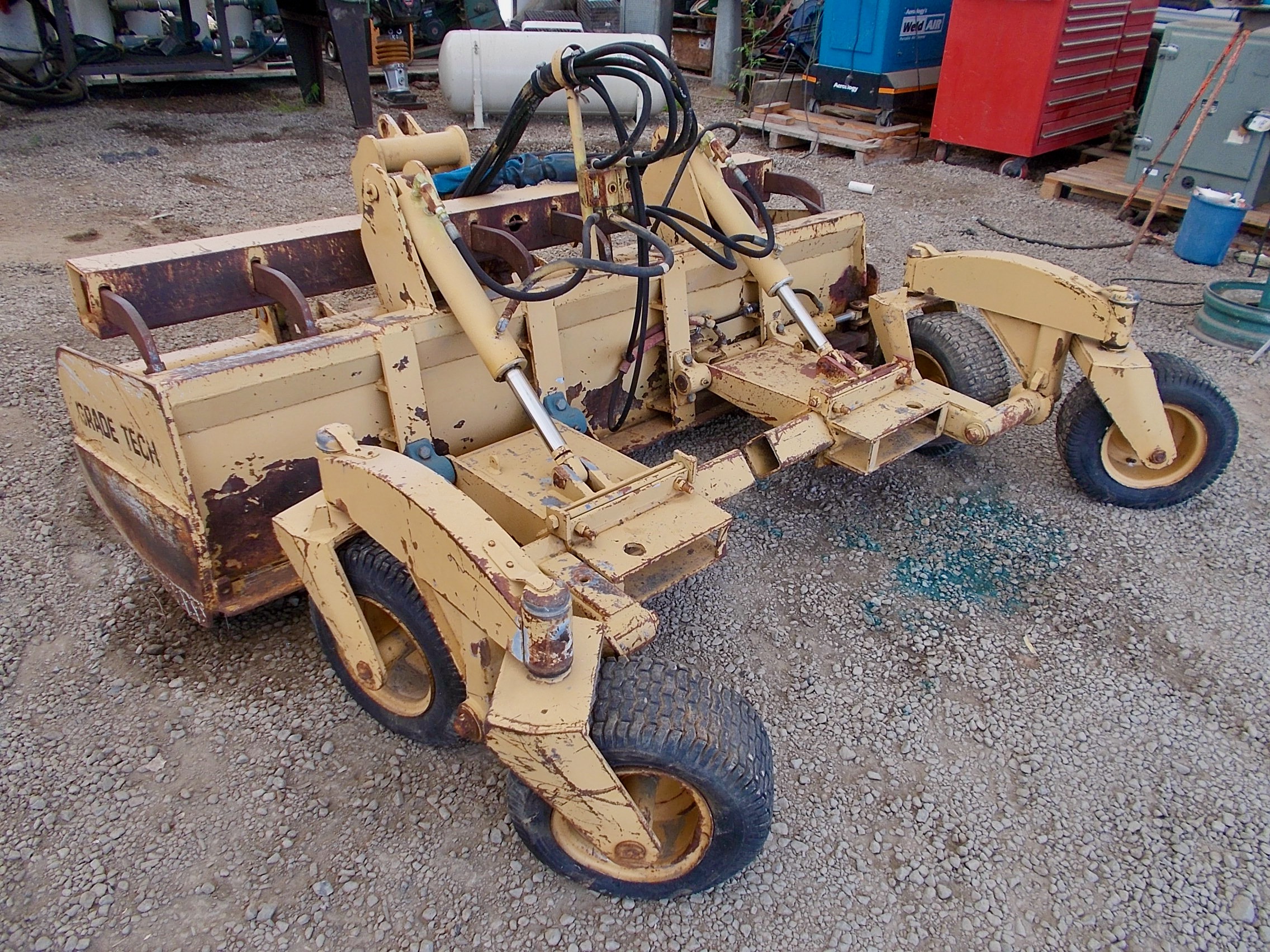 Used 81" 3 Point Scraper Box For Sale