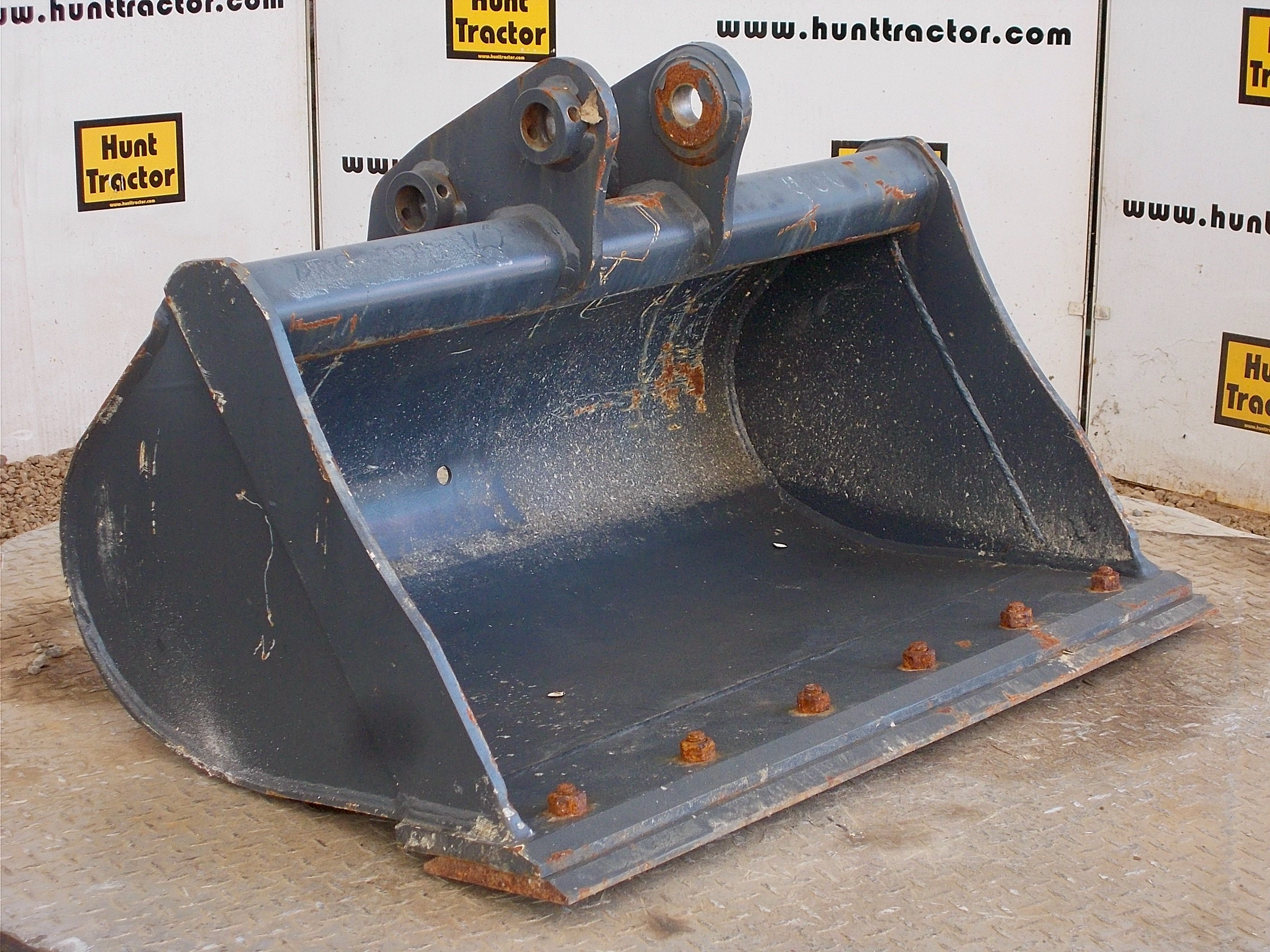 New 36" Case CX57C Pin-On Mini-Excavator Bucket For Sale
