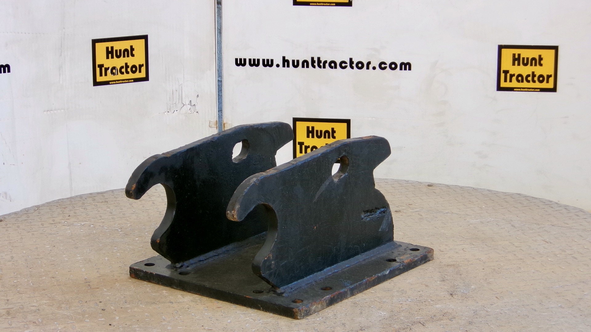 Used CWS Wedge Adapter Plate For Sale