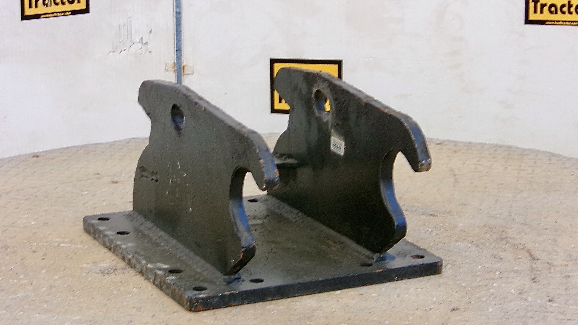 Used CWS Wedge Adapter Plate For Sale