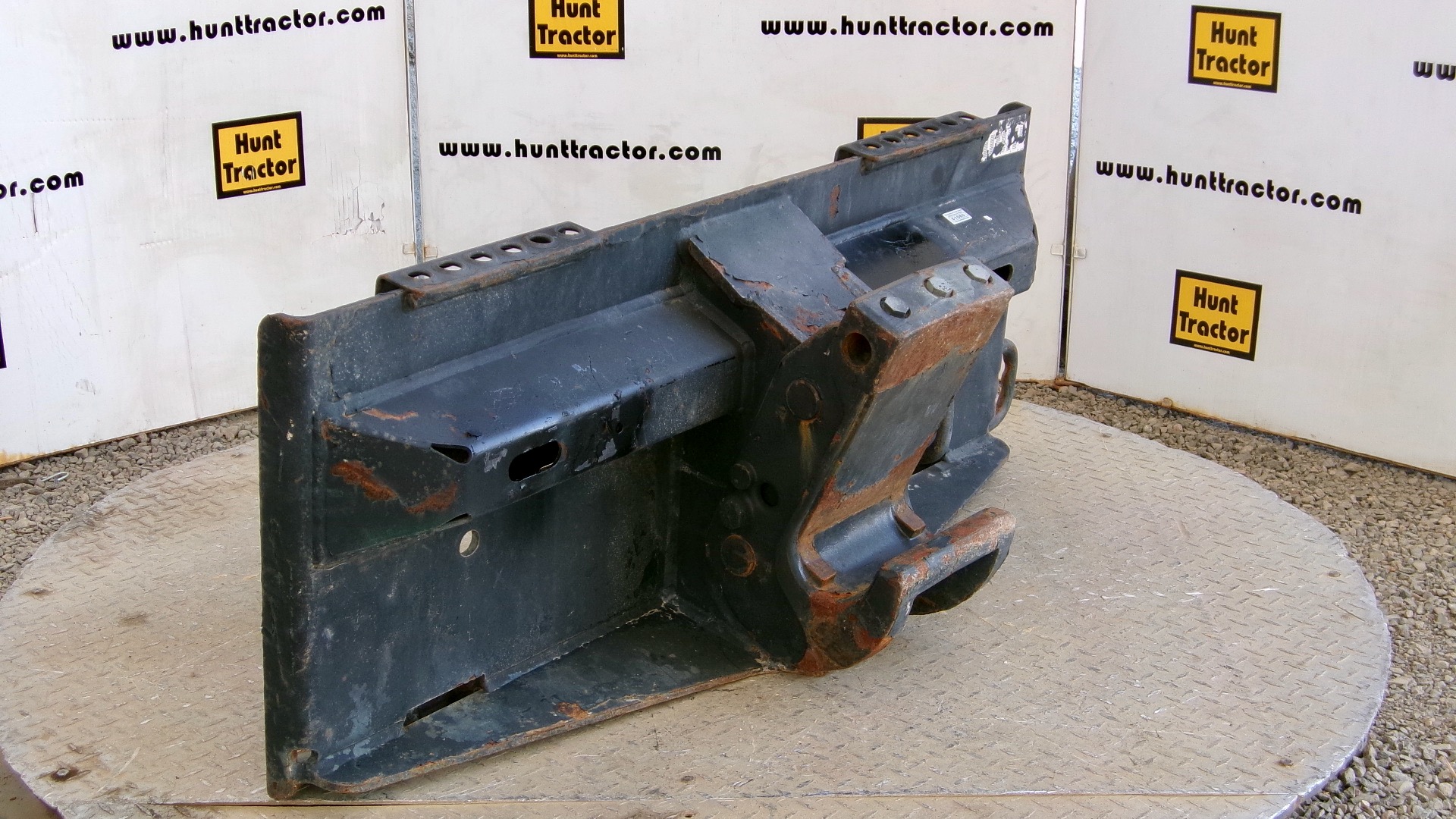 Used Universal Skid Steer to Bobcat X-Change Adapter Plate For Sale
