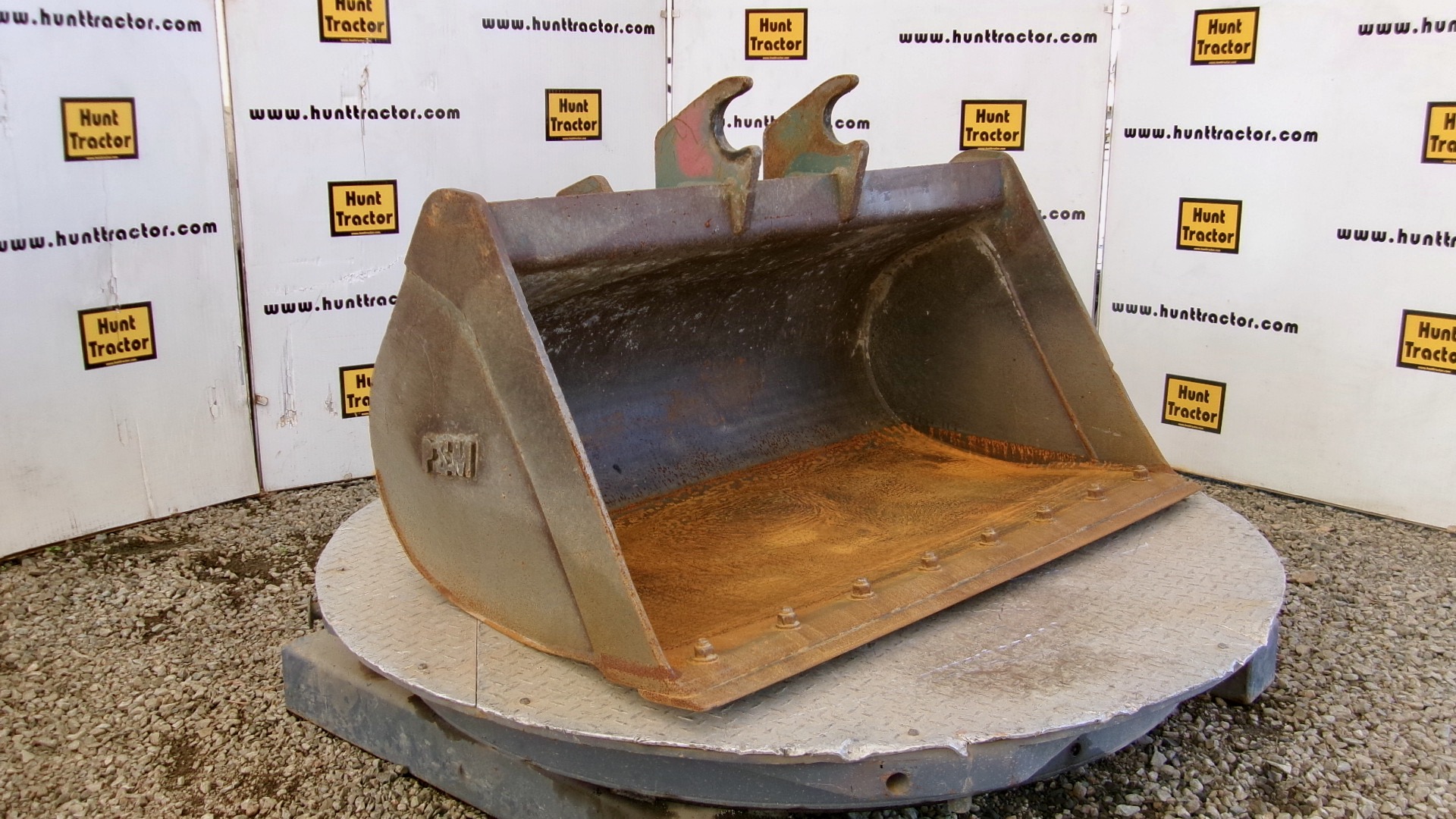 Used 48" John Deere Wedge Mini-Excavator Bucket For Sale