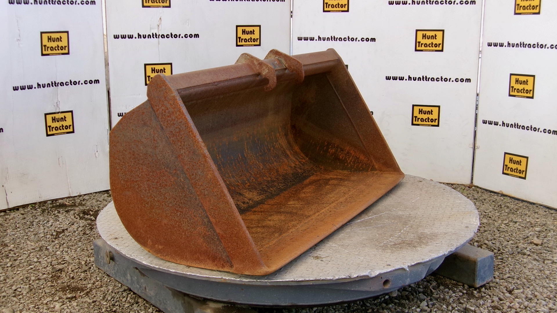 Used 52" Bobcat X-Change - Class IV Mini-Excavator Bucket For Sale