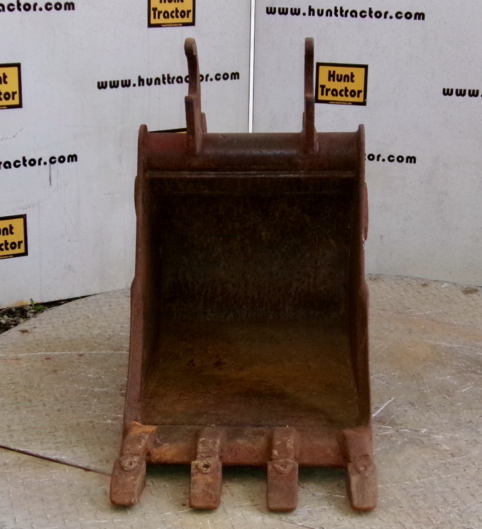 Used 18" John Deere Wedge Mini-Excavator Bucket For Sale