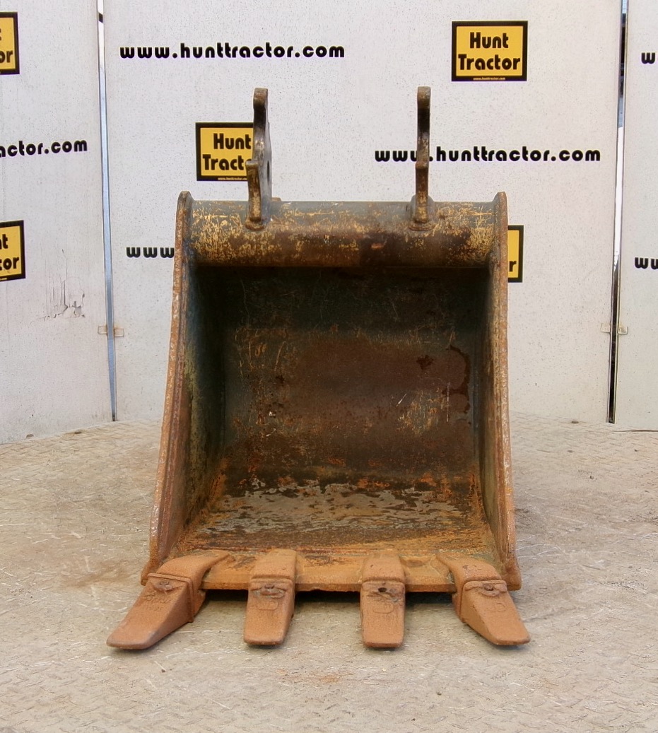Used 18" John Deere Wedge Mini-Excavator Bucket For Sale