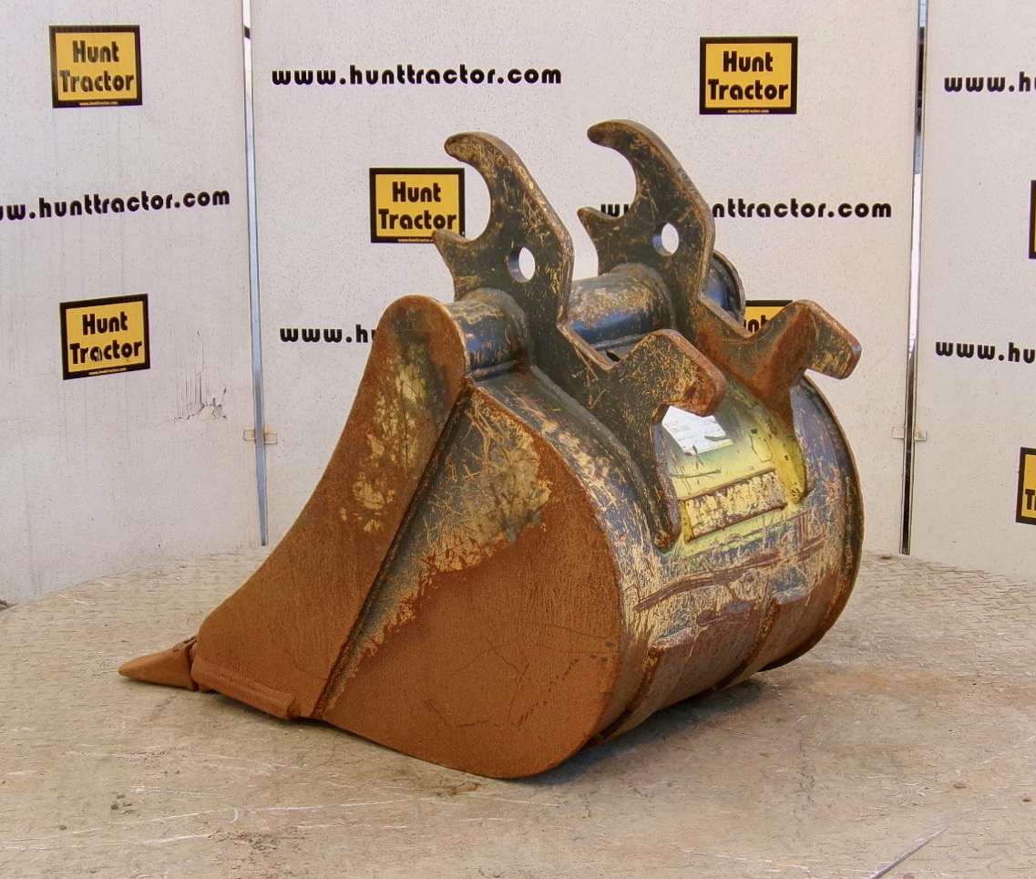 Used 18" John Deere Wedge Mini-Excavator Bucket For Sale