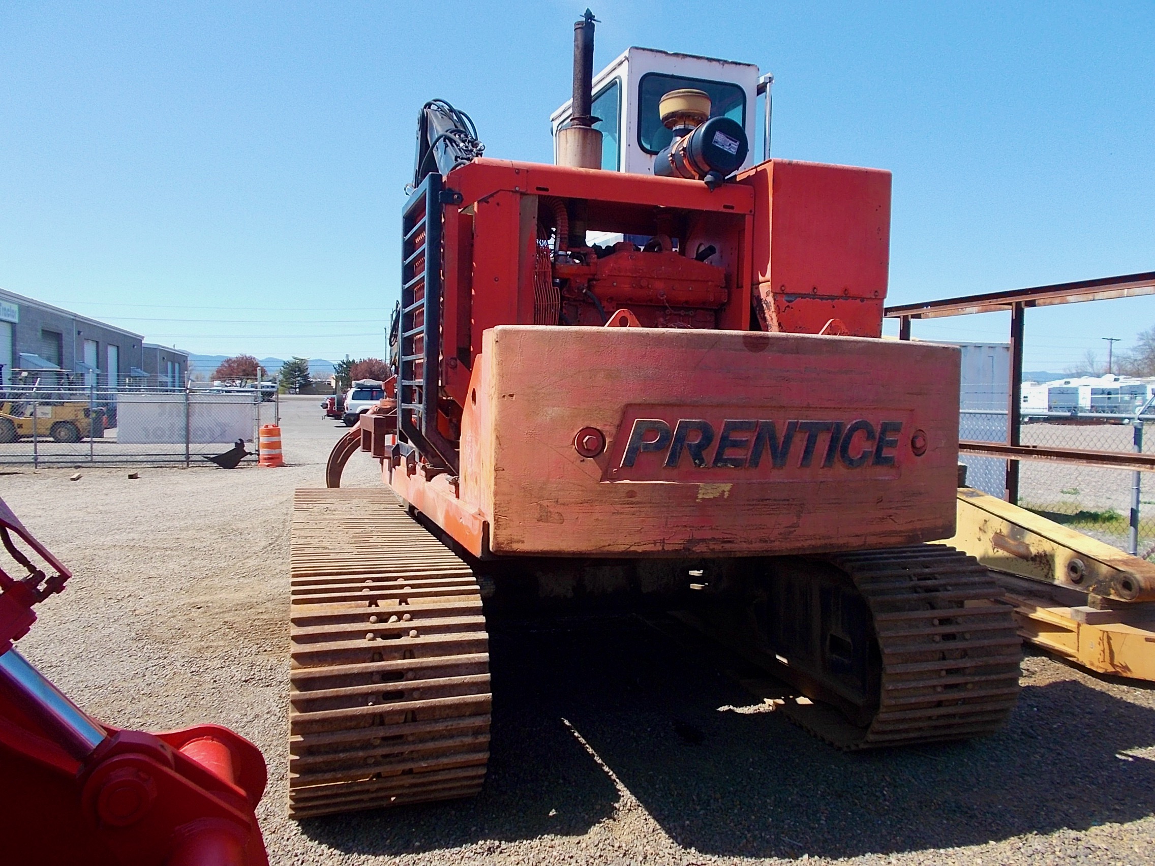 Prentice 610 Log Loader on Pierce Expandable Tracked Carrier